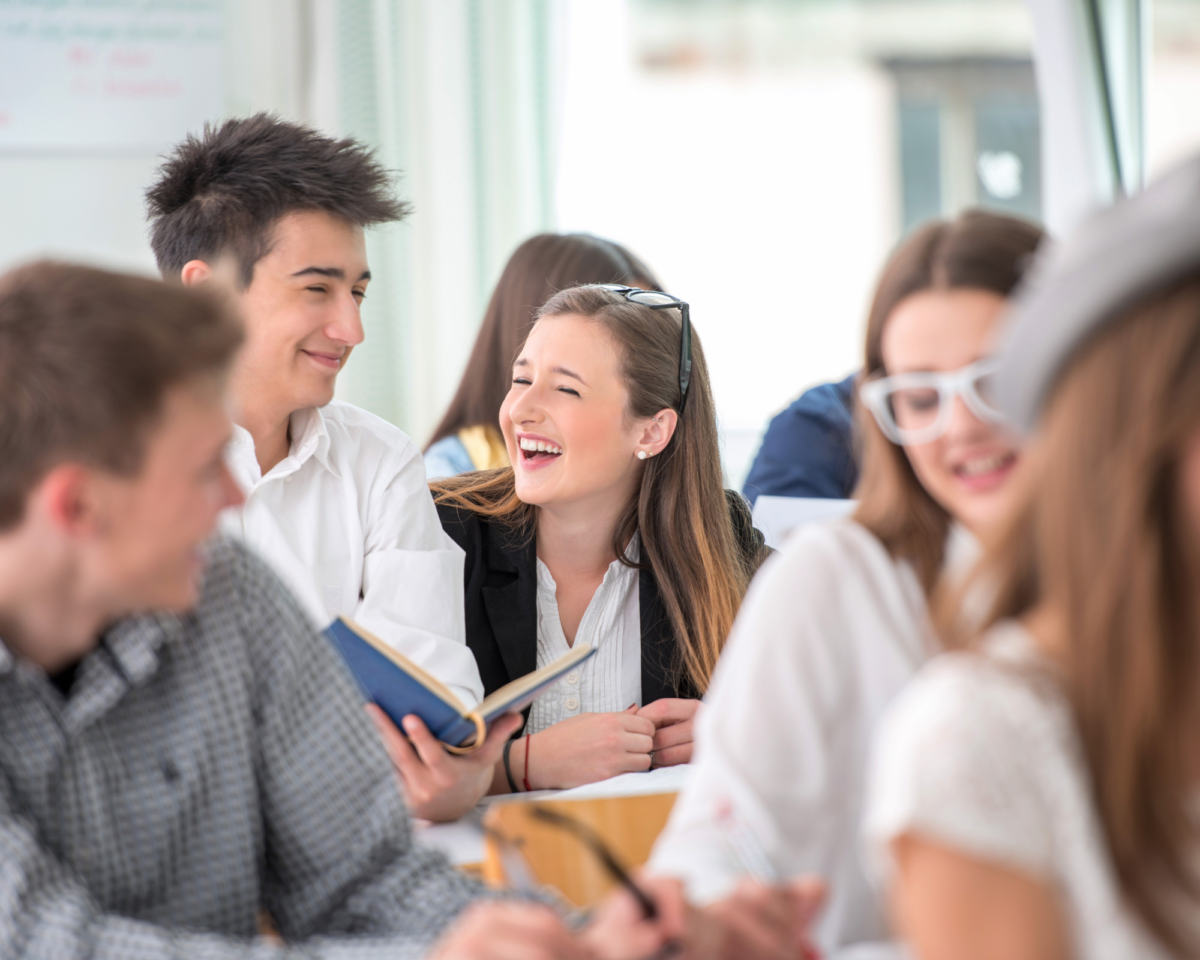 High School Support Group | Teen Therapy in Evanston | Connections Health